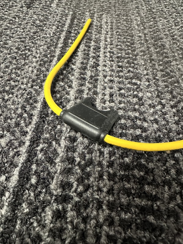 RED, Fuse Holder, Blade Style In Line, 600 Volt Wire, 12 Gauge ATC and ...