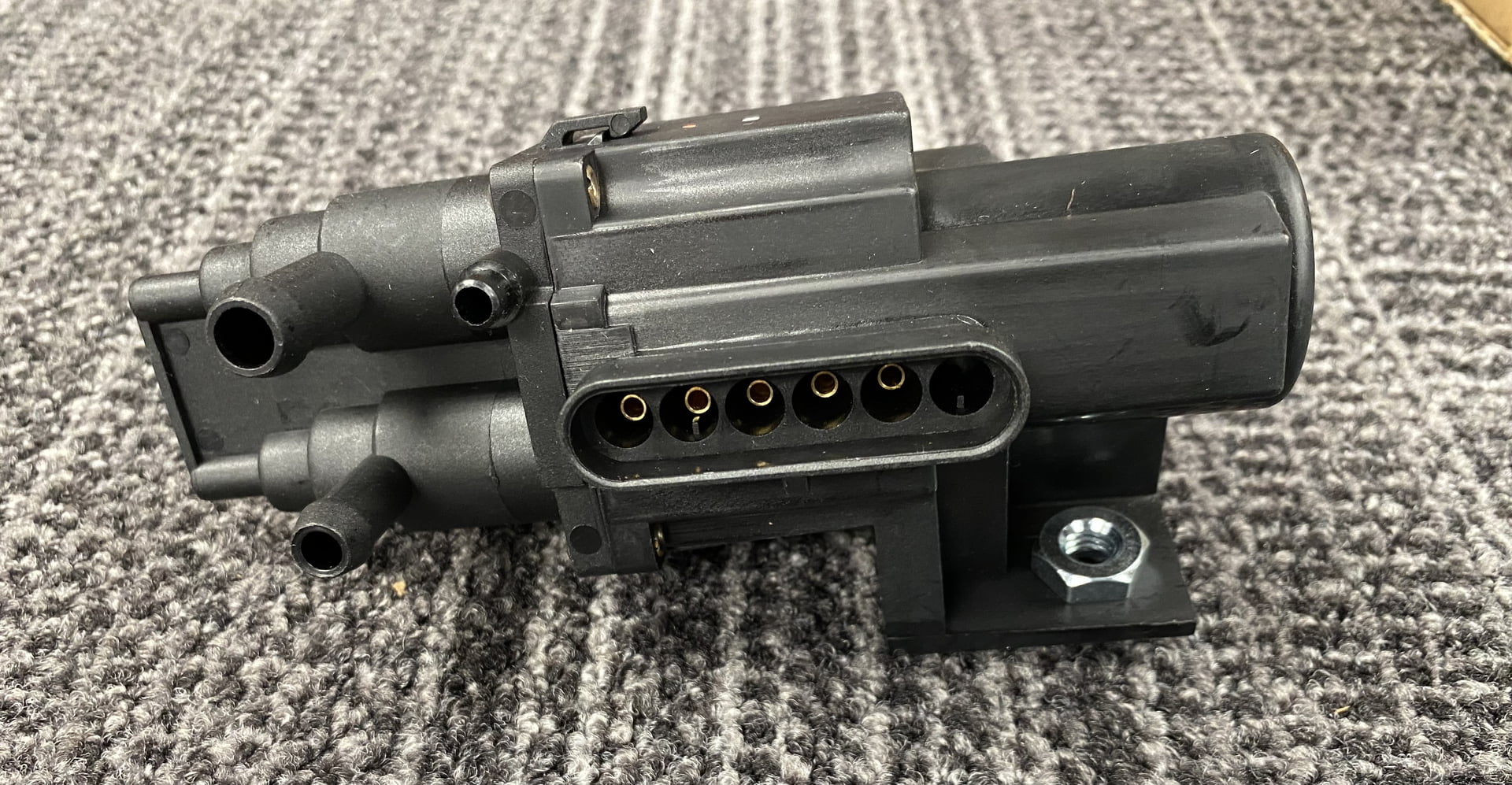 Dual Tank Fuel Pump Switching Valve Kit, Includes Switching Valve ...